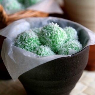 25 Delicious Indonesian Desserts - Food Fun & Faraway Places