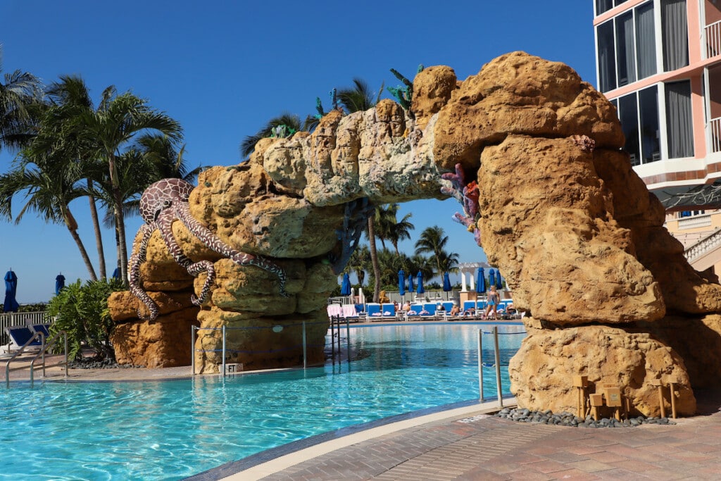 Fort Myers Beach Hotel - Food Fun & Faraway Places